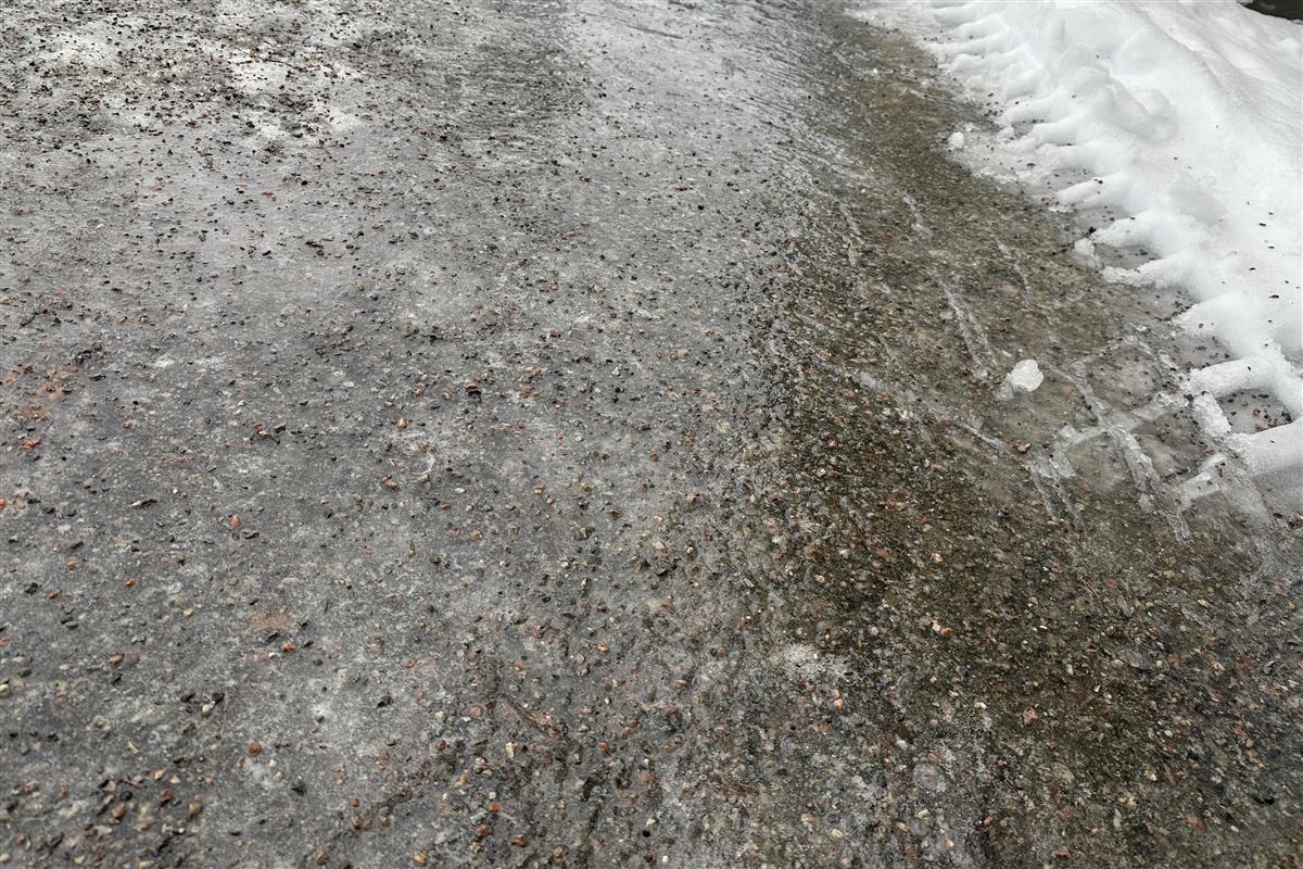 Svært glatt - alle enheter ute - Vennesla kommune